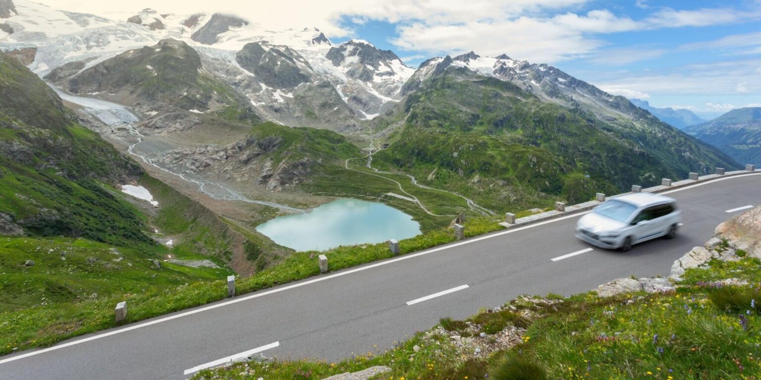 Explore the Beauty of the Swiss Alps: Switzerland's Best Scenic Drives